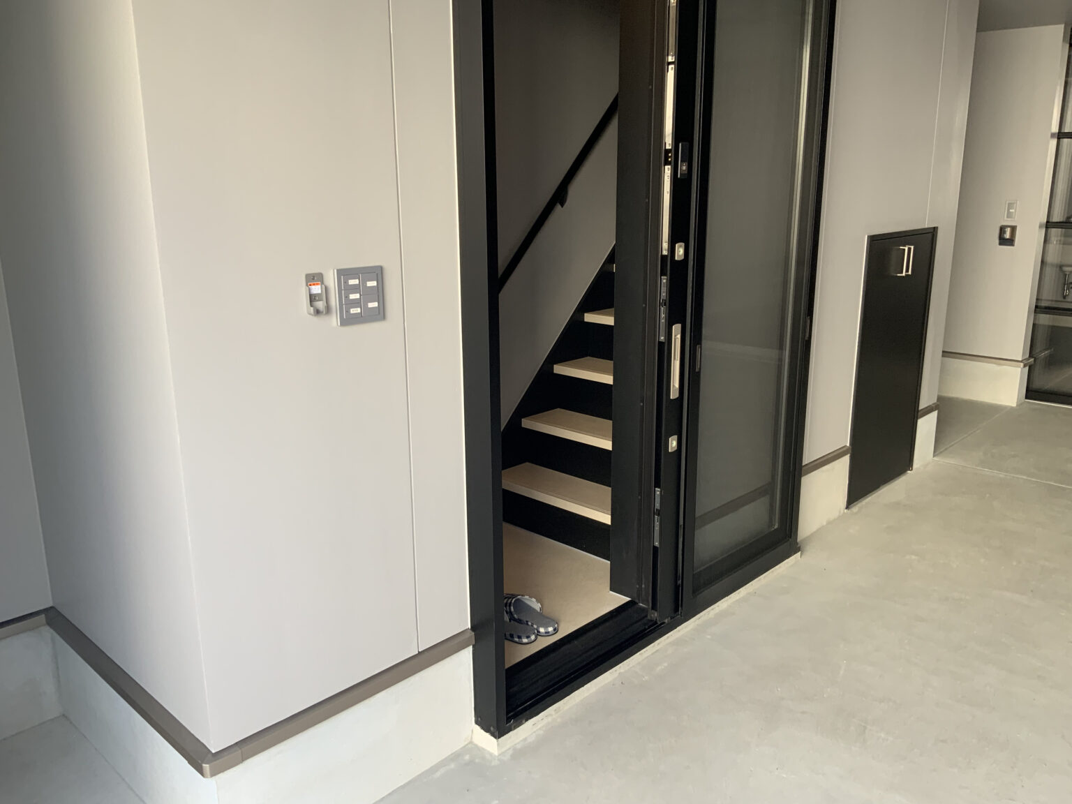 百万遍1階ガレージ2階は住居！オシャレな新築高級物件(SOHO可) - 京都でお家やテナントを探すならShuJu不動産